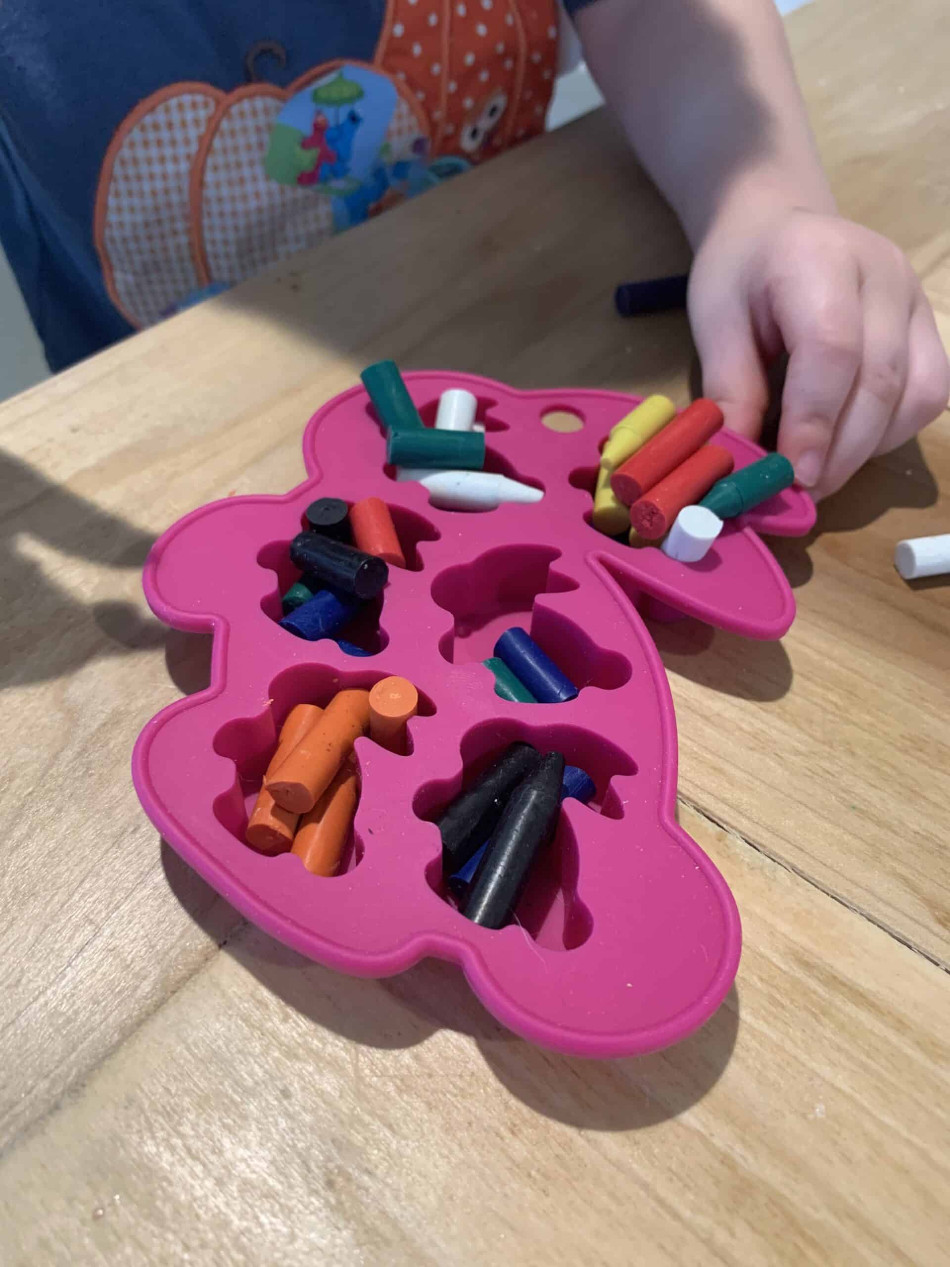 How to make bunny crayons for Easter - Celebrating with kids
