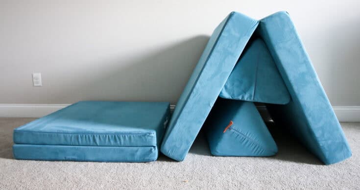 The BEST Nugget couch Christmas set ups - Celebrating with kids