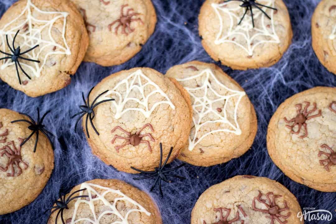 Spider themed snack ideas for kids - Celebrating with kids
