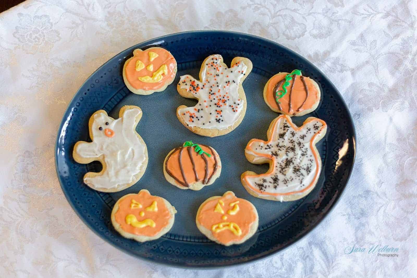 Ghost themed treats for kids - Celebrating with kids