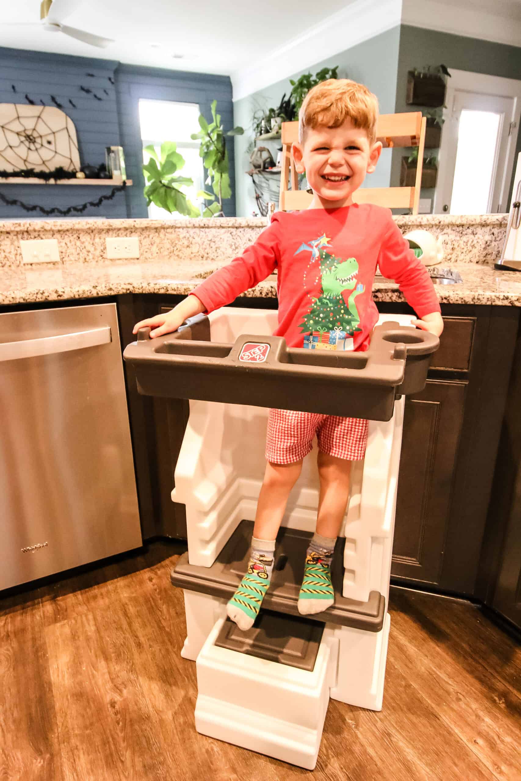 Step 2 Mobile Learning Tower Review - Celebrating with kids