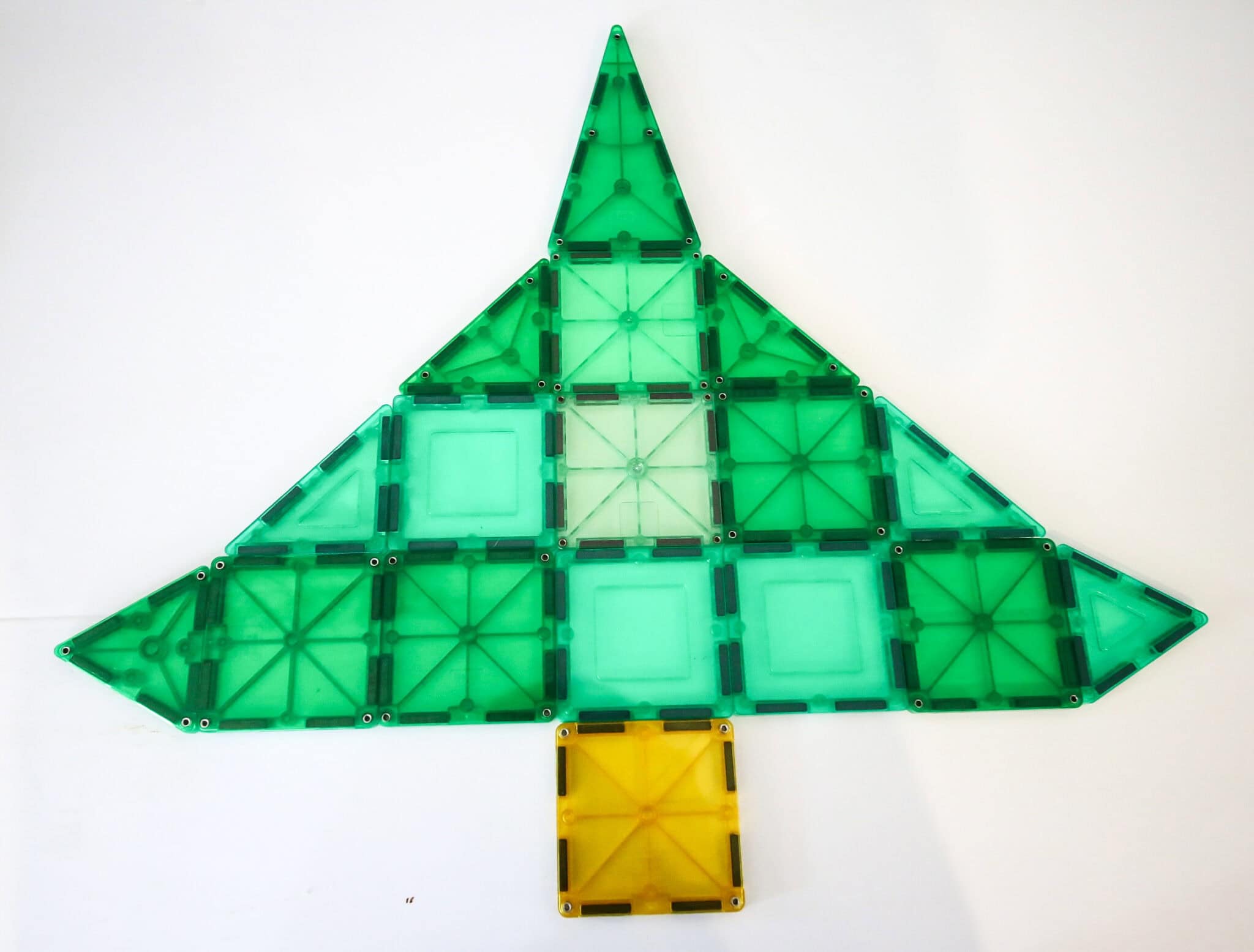 How to make Magnetic Tile Christmas trees - Celebrating with kids