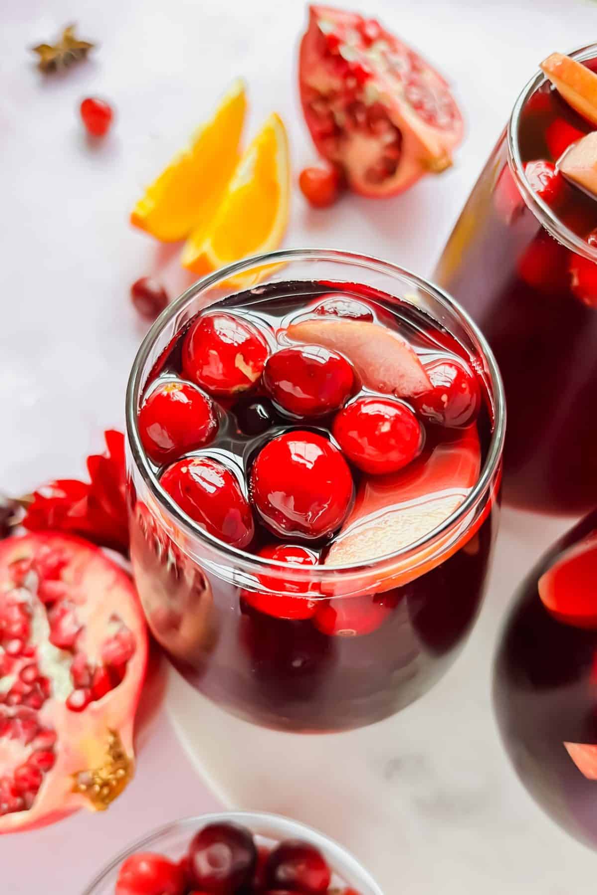 20 Batch cocktails for Thanksgiving - Celebrating with kids