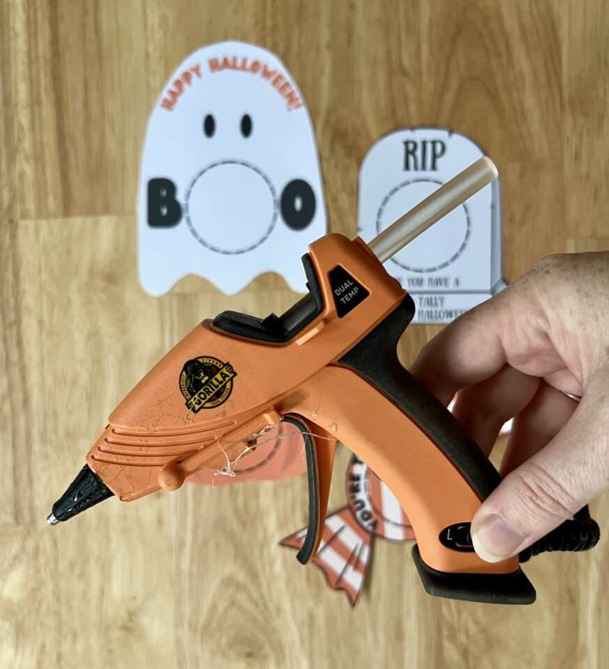 Halloween Play Doh Gift Tags - Free Printable! - Celebrating with kids