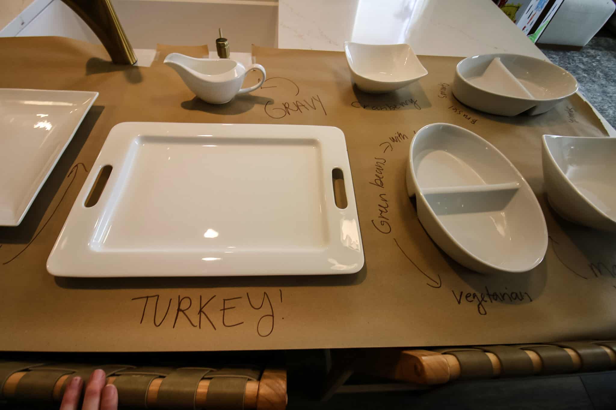 Brown Paper Tablecloth for your Thanksgiving Buffet - Celebrating with kids