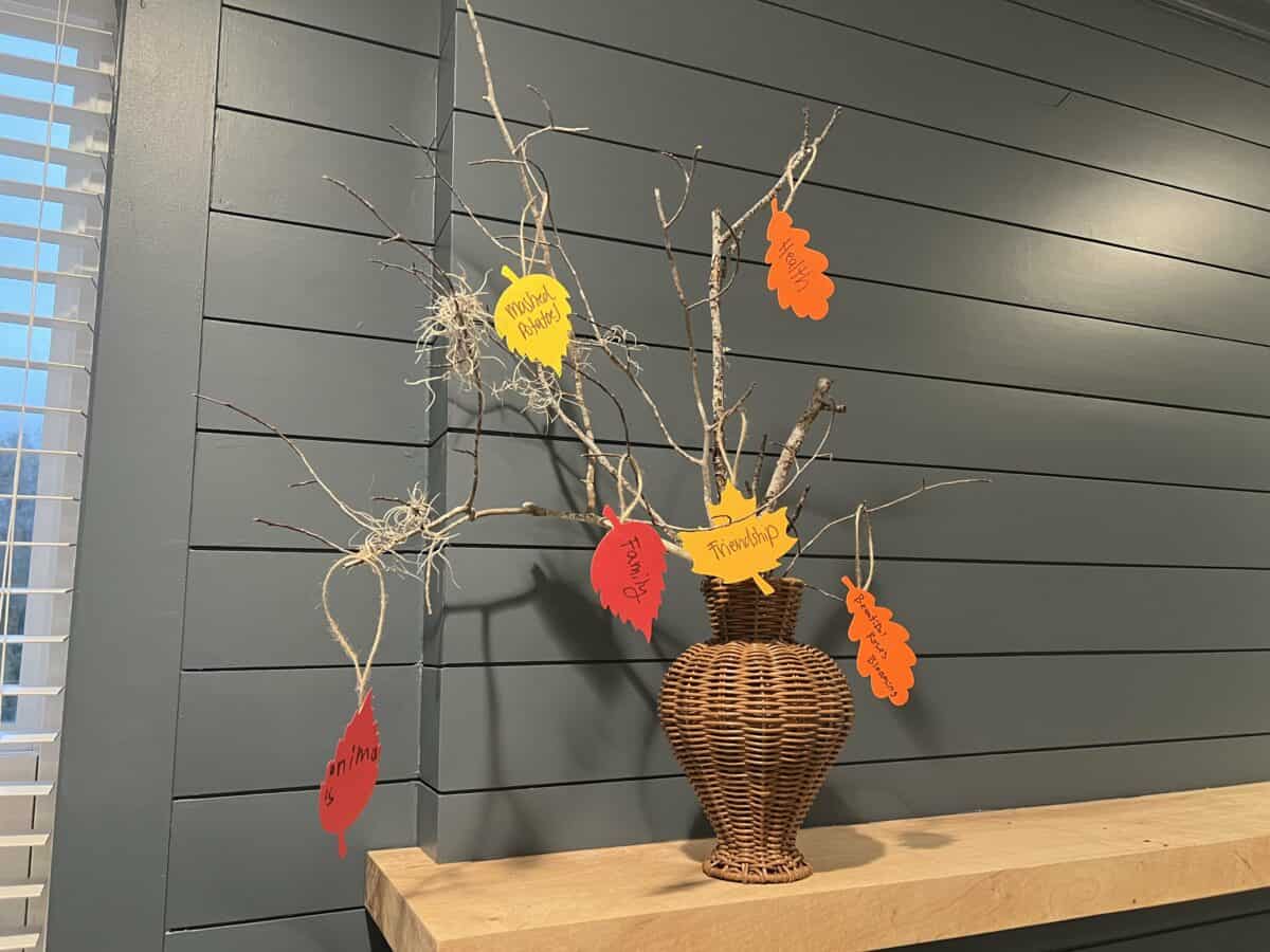 The easiest Thankful tree for Thanksgiving decor! - Celebrating with kids