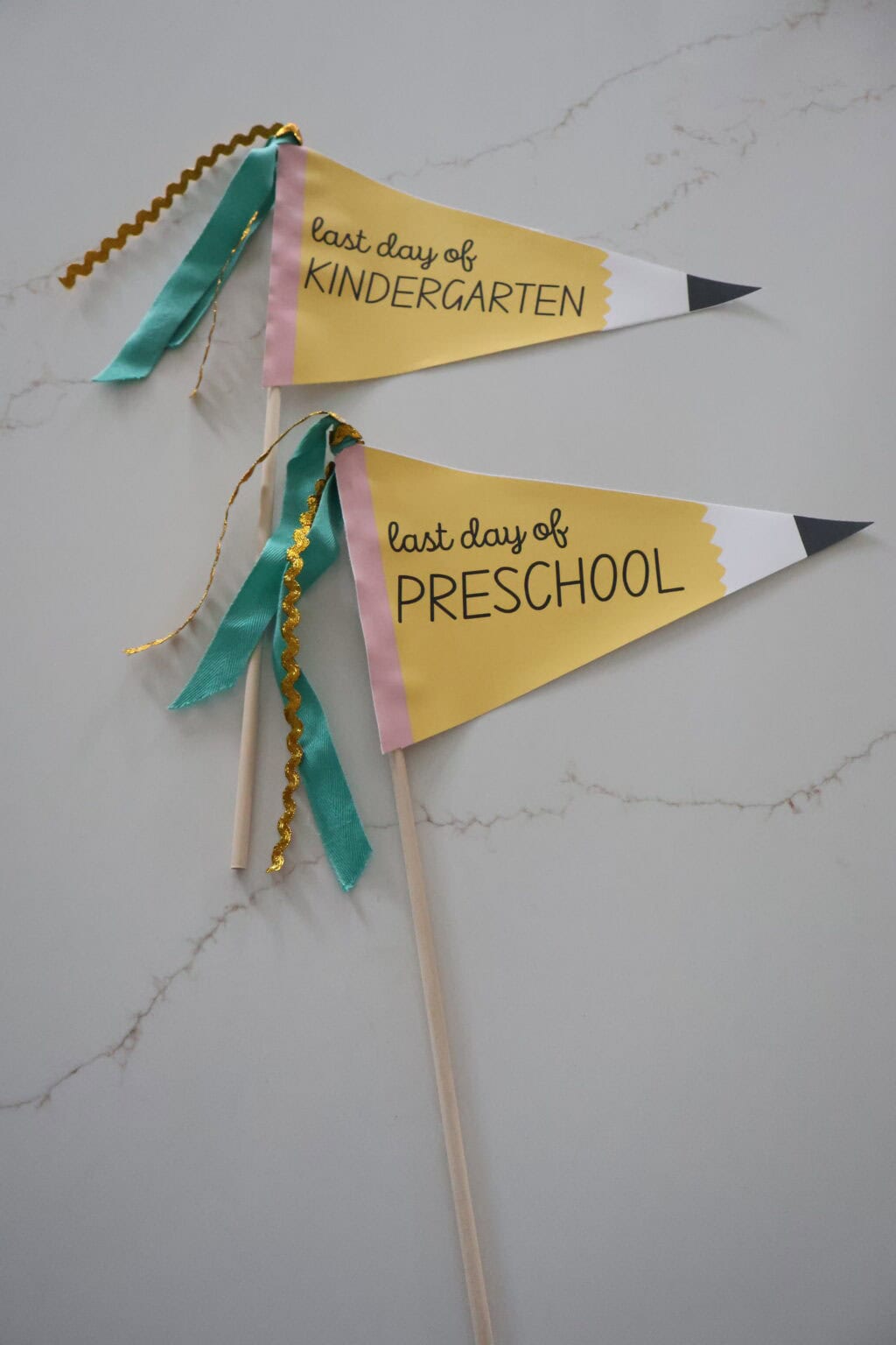 Free Last Day of School Pennant Printable for Kids - Celebrating with kids