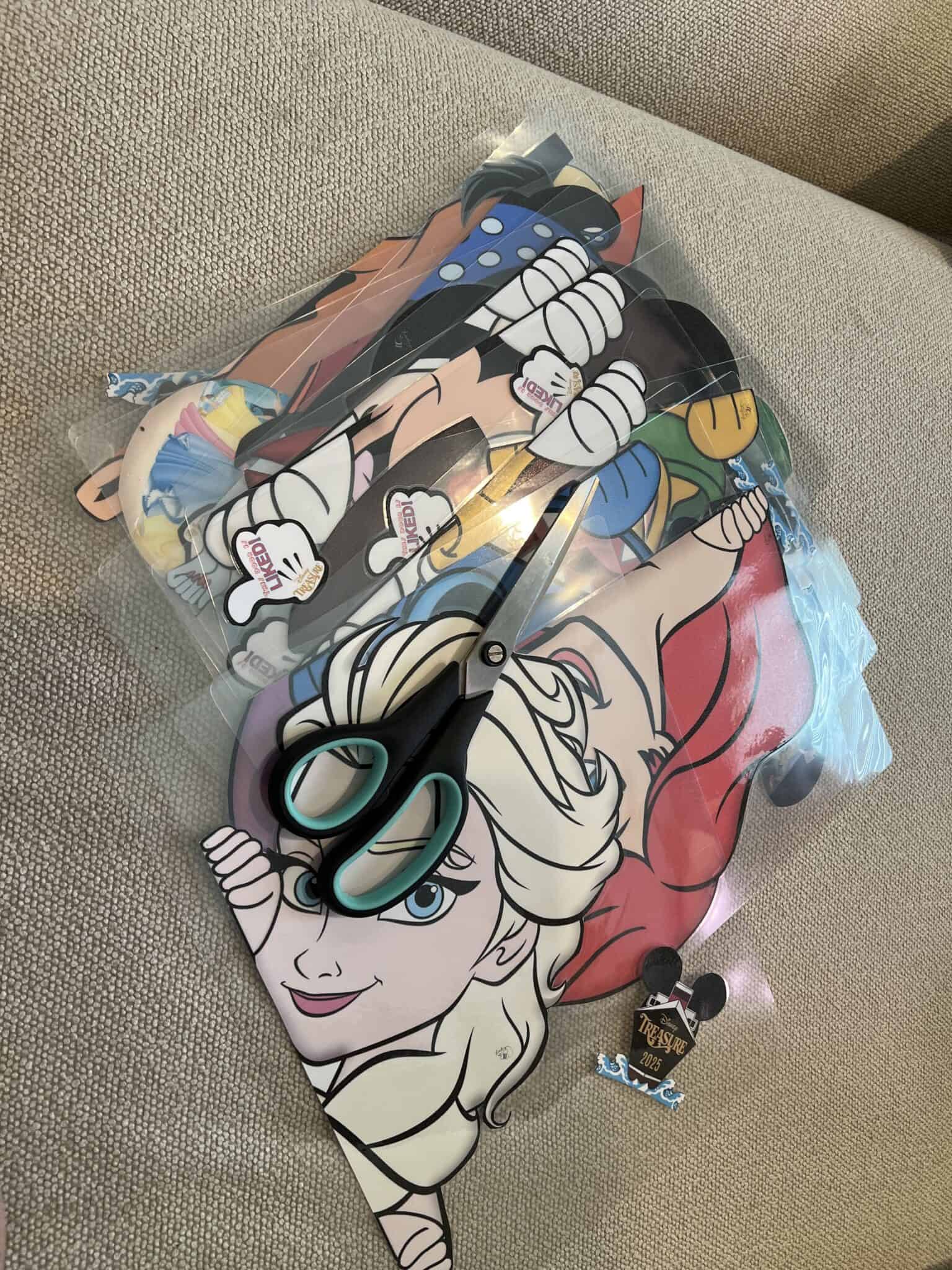 How to make door magnets for a Disney cruise - Celebrating with kids