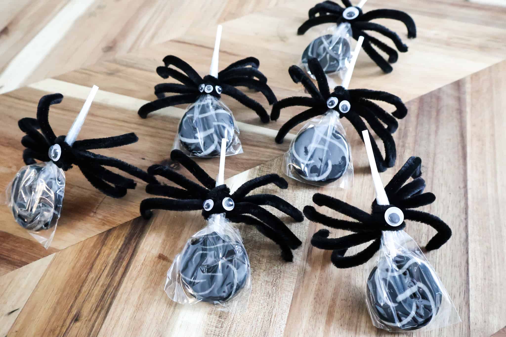 18 Easy Halloween class gift ideas - Celebrating with kids